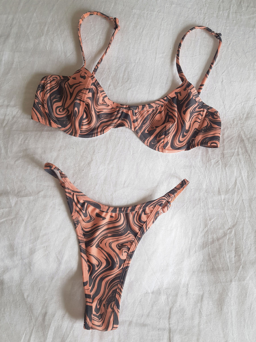 AMORE BOTTOM // ACID – tricirculo