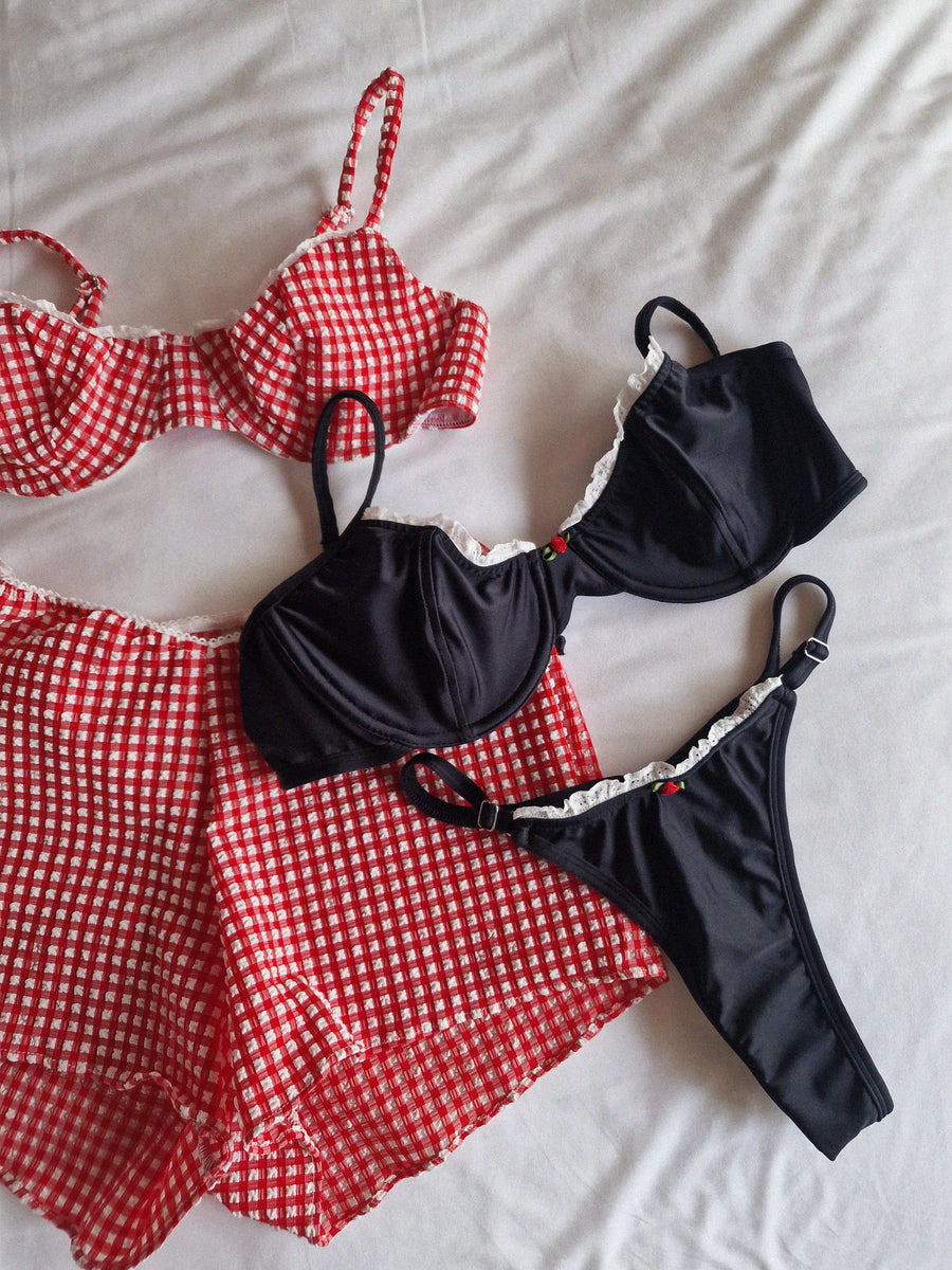 AMORE BOTTOM // muse – tricirculo