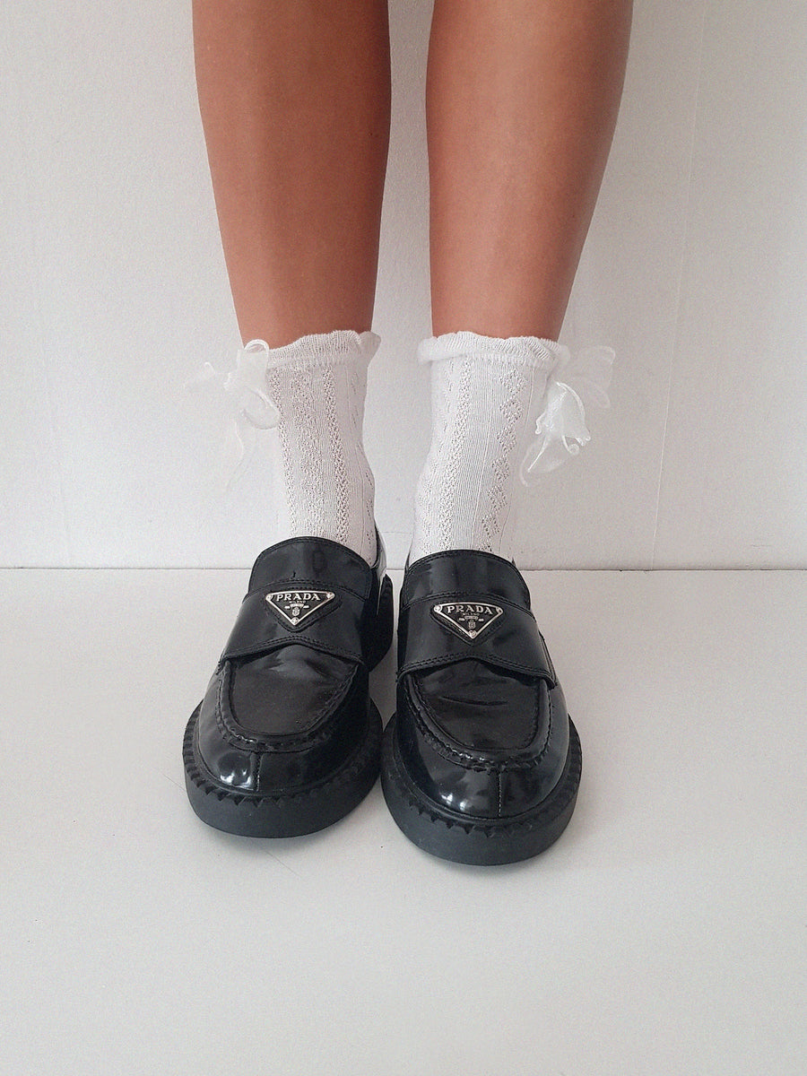 WHITE SOCKS // bow – tricirculo