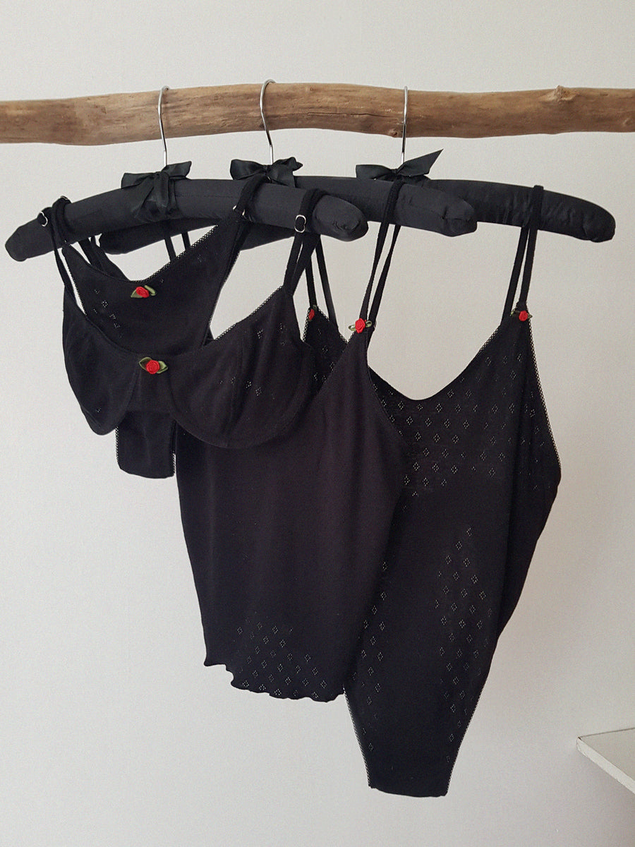 ZEUS TOP // red rose – tricirculo