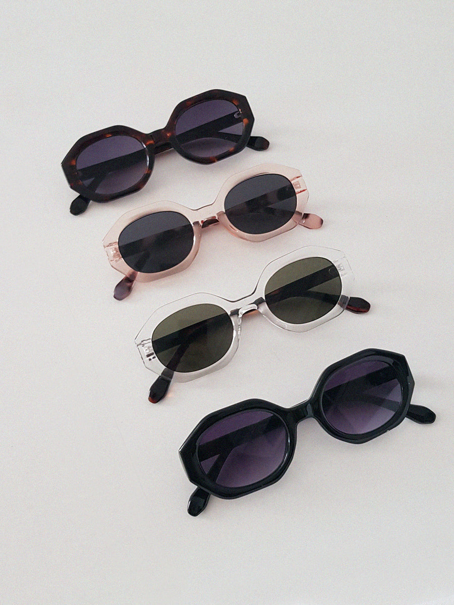 HEXY SUNNIES // CLEAR – tricirculo