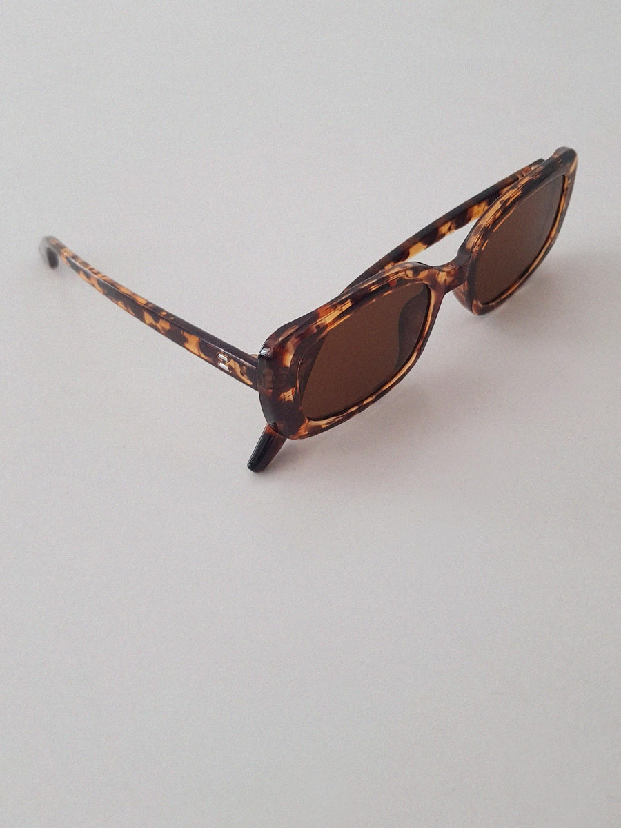 DATA SUNNIES – tricirculo