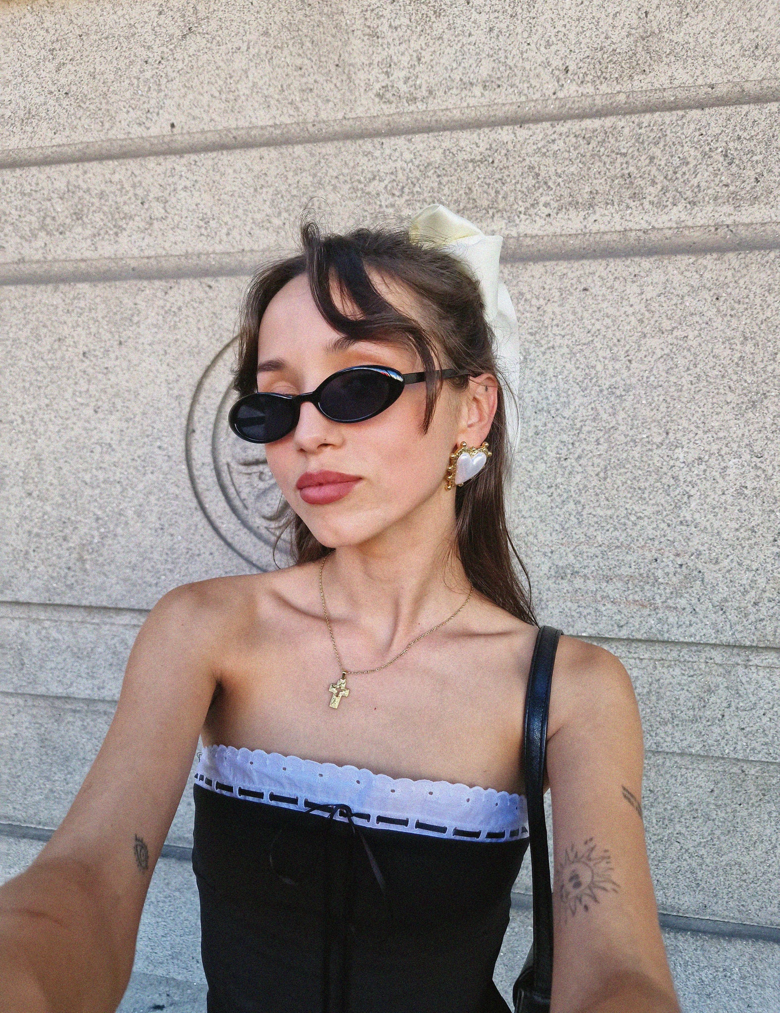 LOVE SUNNIES // – tricirculo