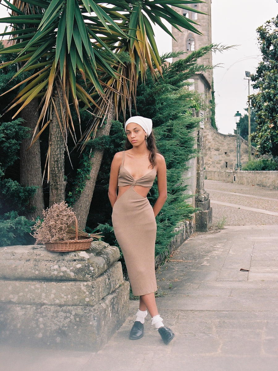 WHITE SOCKS – tricirculo