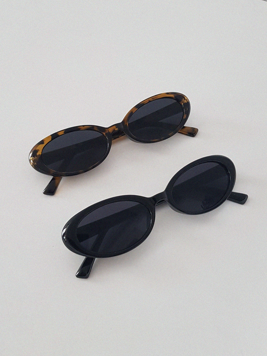 LOVE SUNNIES // – tricirculo